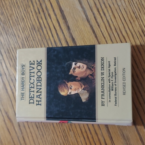 Grosset Dunlap Publishers | Other | The Hardy Boys Detective Handbook ...